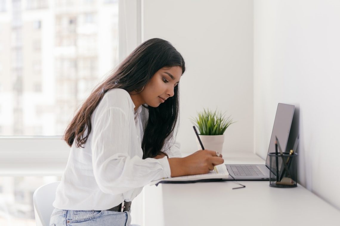 How Technology Assists in Remote Maths lessons? - Visualmodo